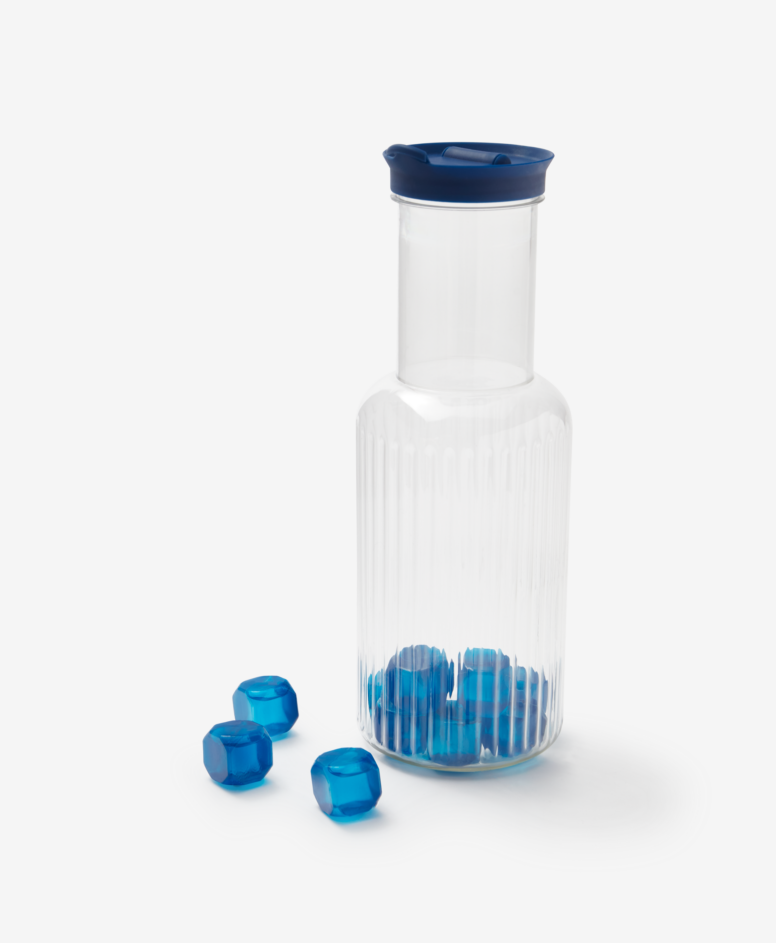 Flaša sa kockicama za led